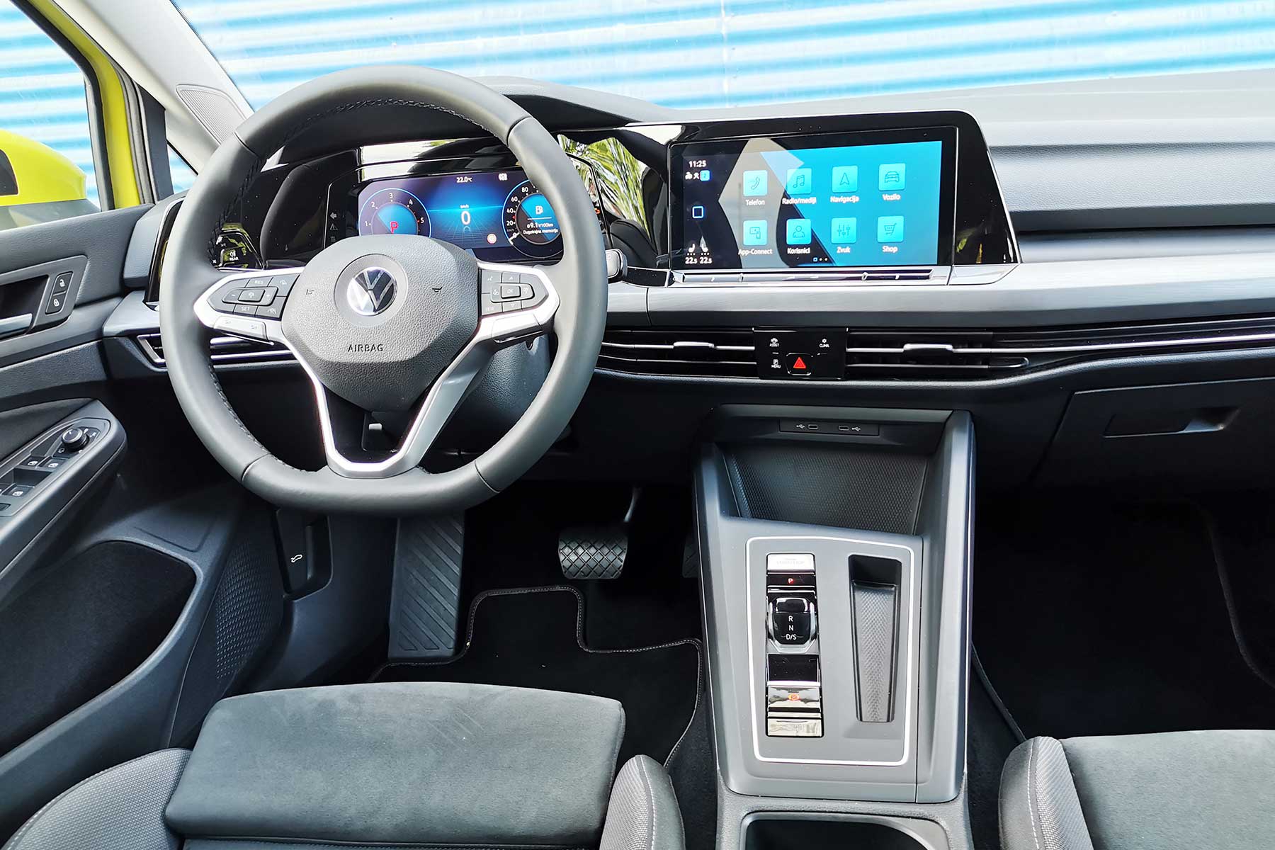 TEST Volkswagen Golf 2,0 TDI Style - Auto i točka